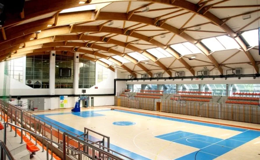 Hala główna - płyta w Hala Sportowa Koło – konferencje.pl