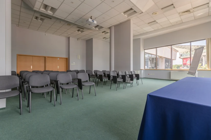 Sala konferencyjna C - sala wyłączona z wynajmu z uwagi na remont w COS ...